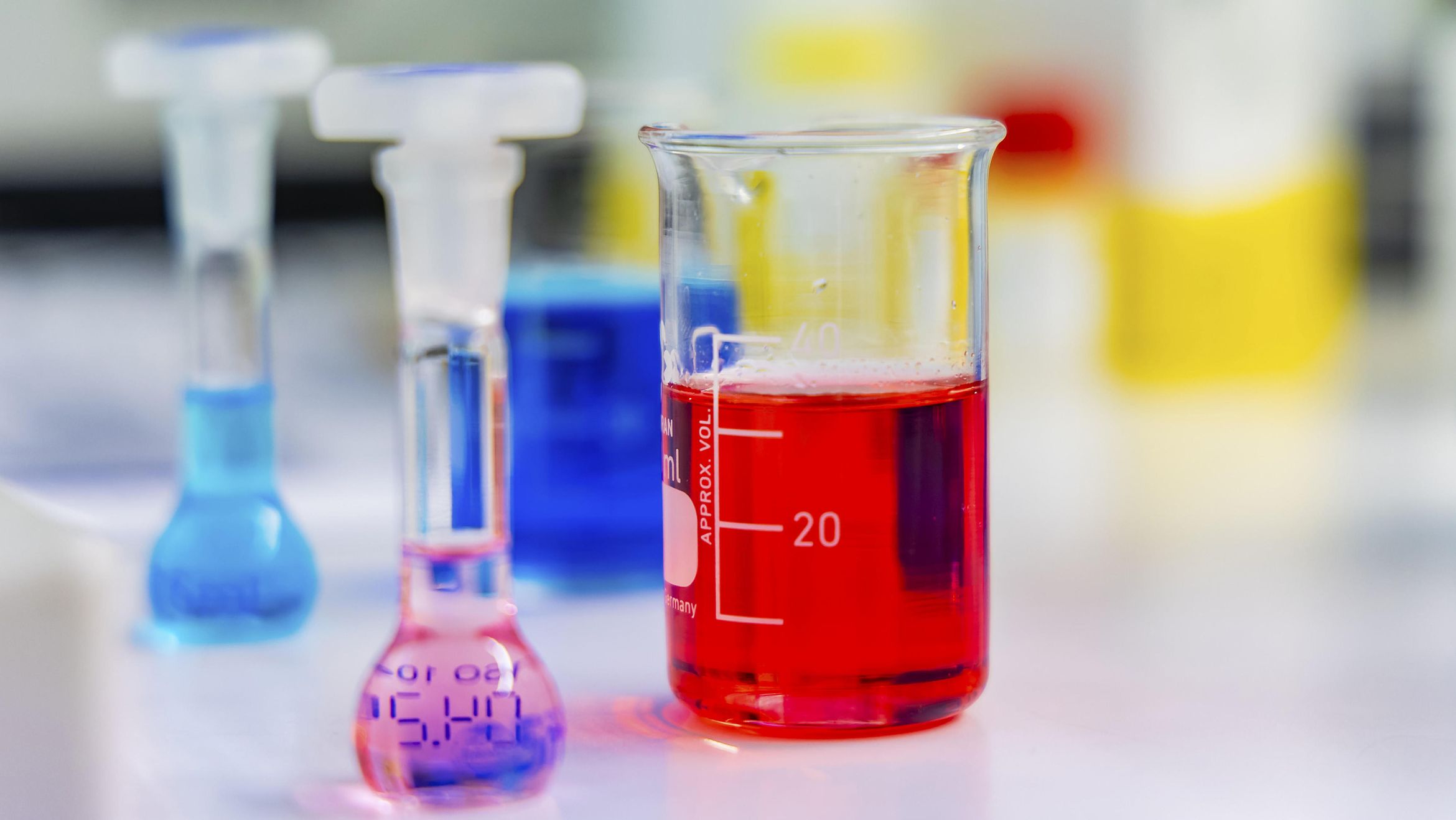 Deutscher Bundestag - Chemikaliengesetz soll novelliert werden